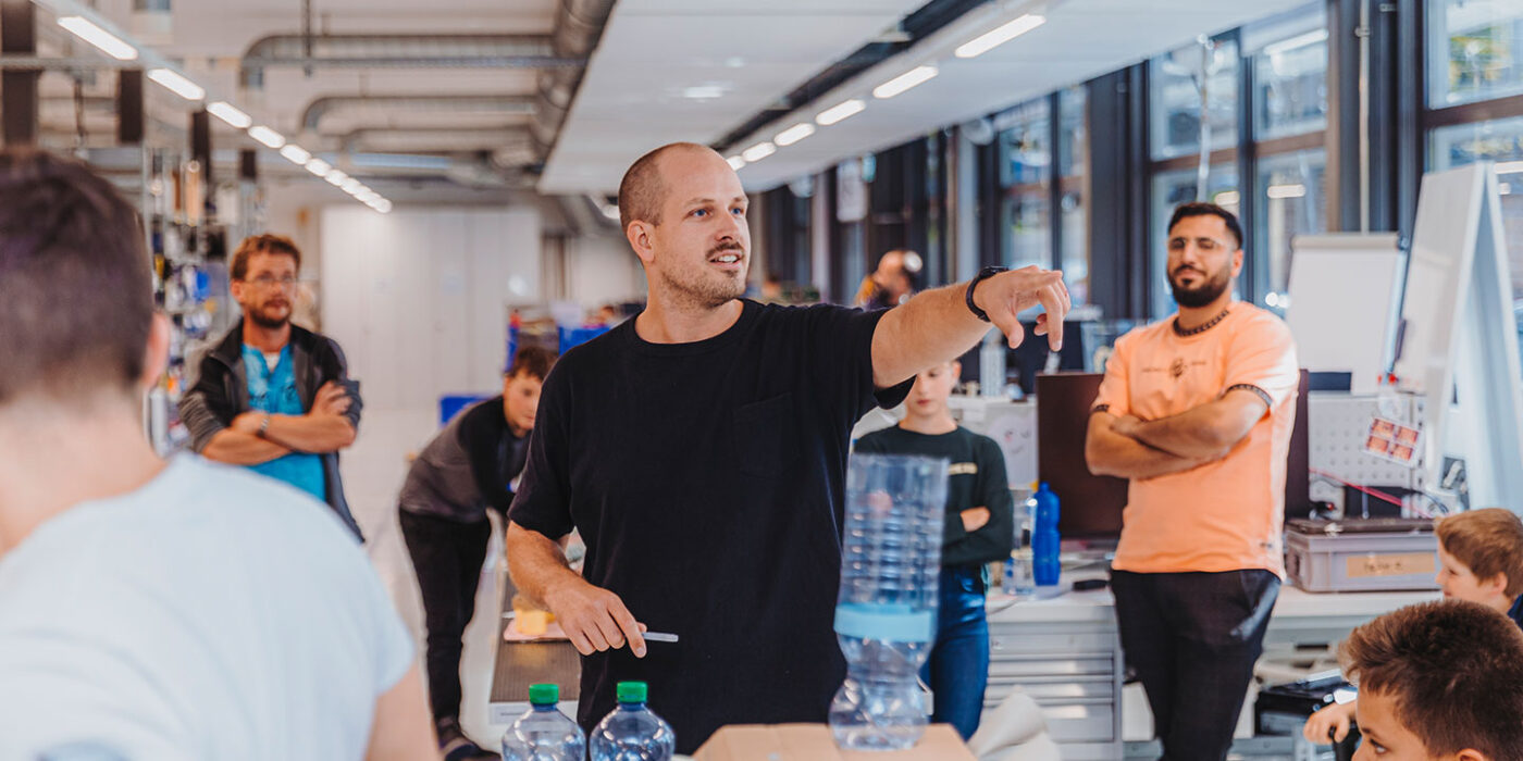 Samuel Friedrich: Stirnlampe als Türoffner